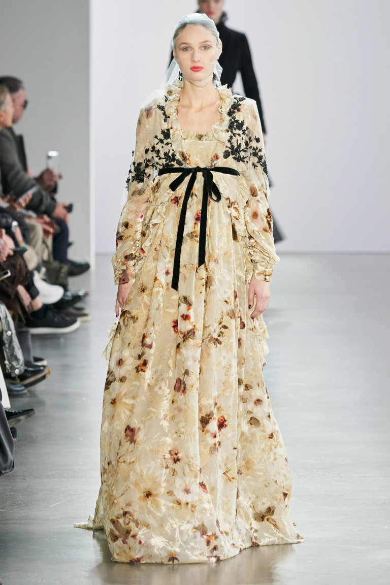 The Renaissance Revival: The Joy of Escapist Fashion - Voir Fashion